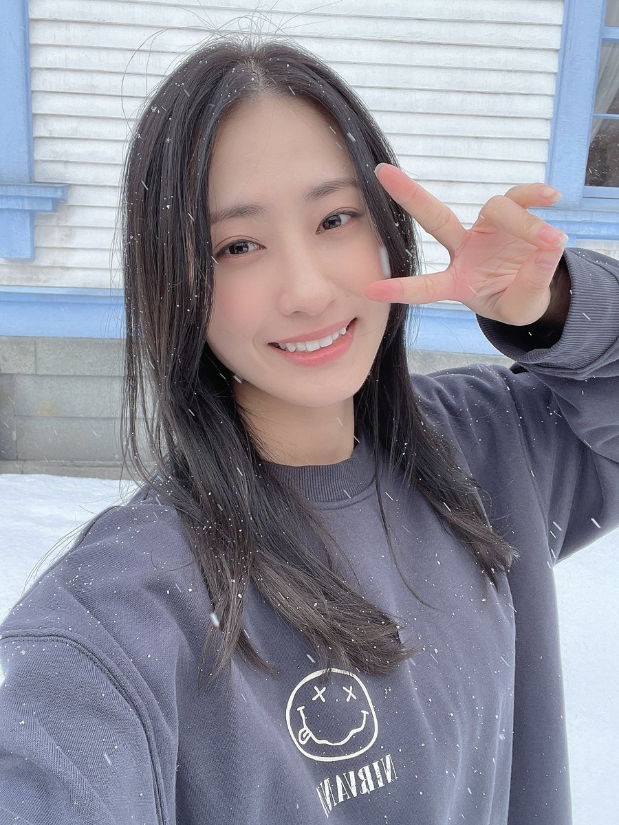 【画像51枚】澄田綾乃、おっぱいの谷間で男達を魅了させてしまうwwwwwwwwwwwwwwwwwwww : 気になる芸能まとめ