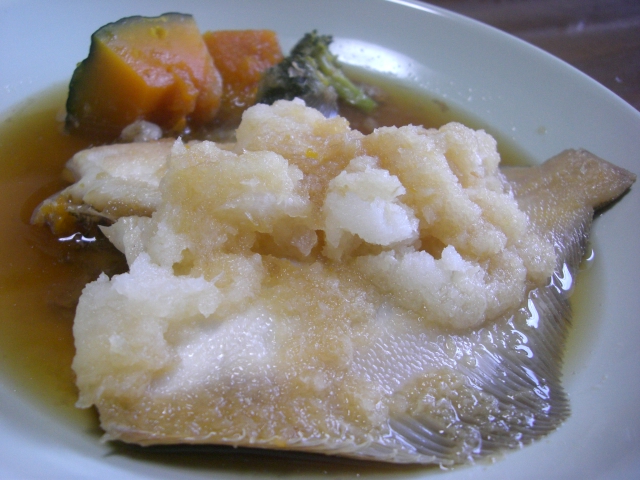 父一人、娘一人の晩ごはん。:カレイのおろし煮とひじきのオイスター炒めと焼き茄子 - livedoor Blog（ブログ）