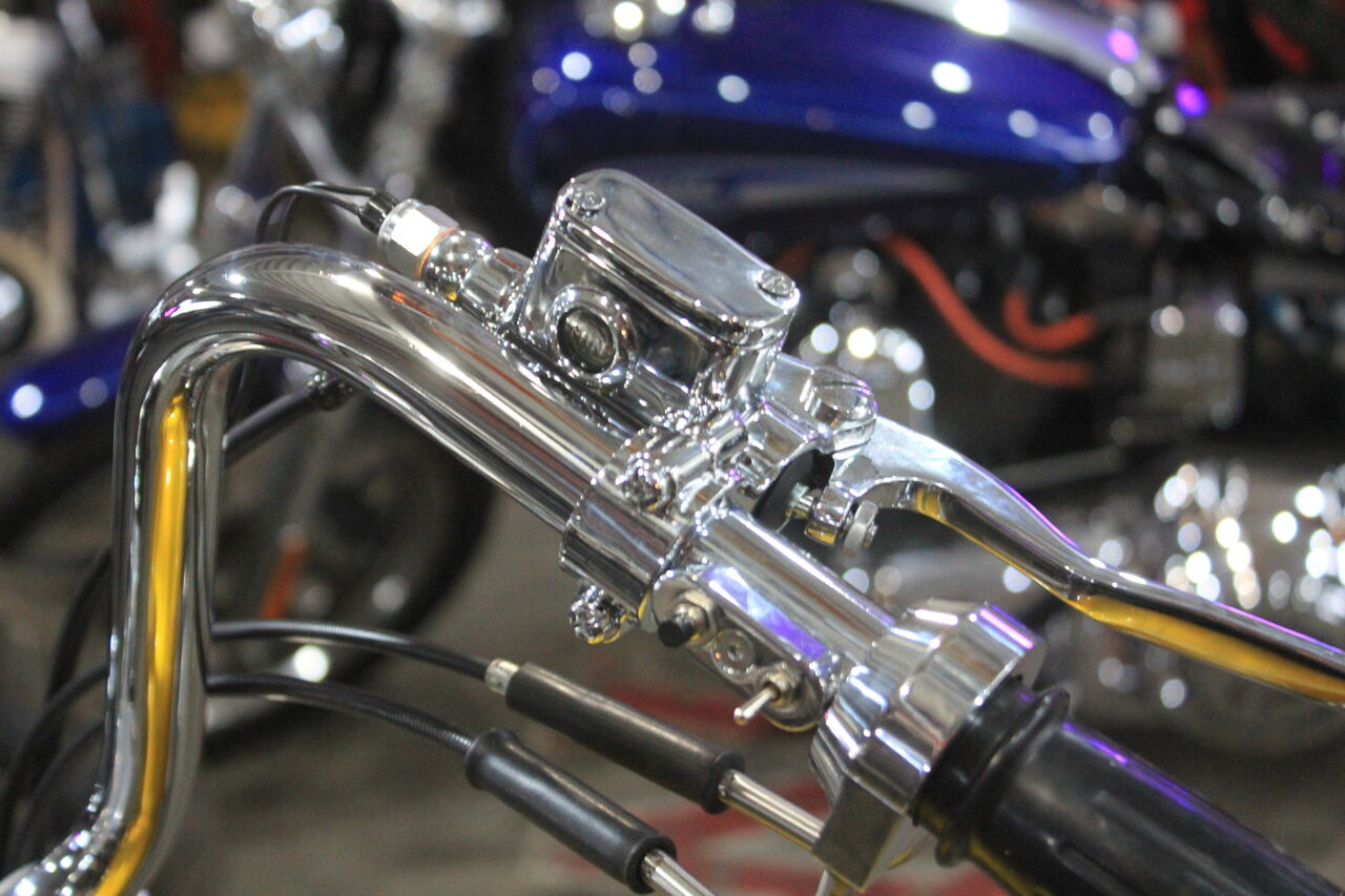 H-D '05 FXDL/ダイナローライダー ハンドル廻り : [コールドターキーエーエス]ハーレー カスタムショップ 静岡