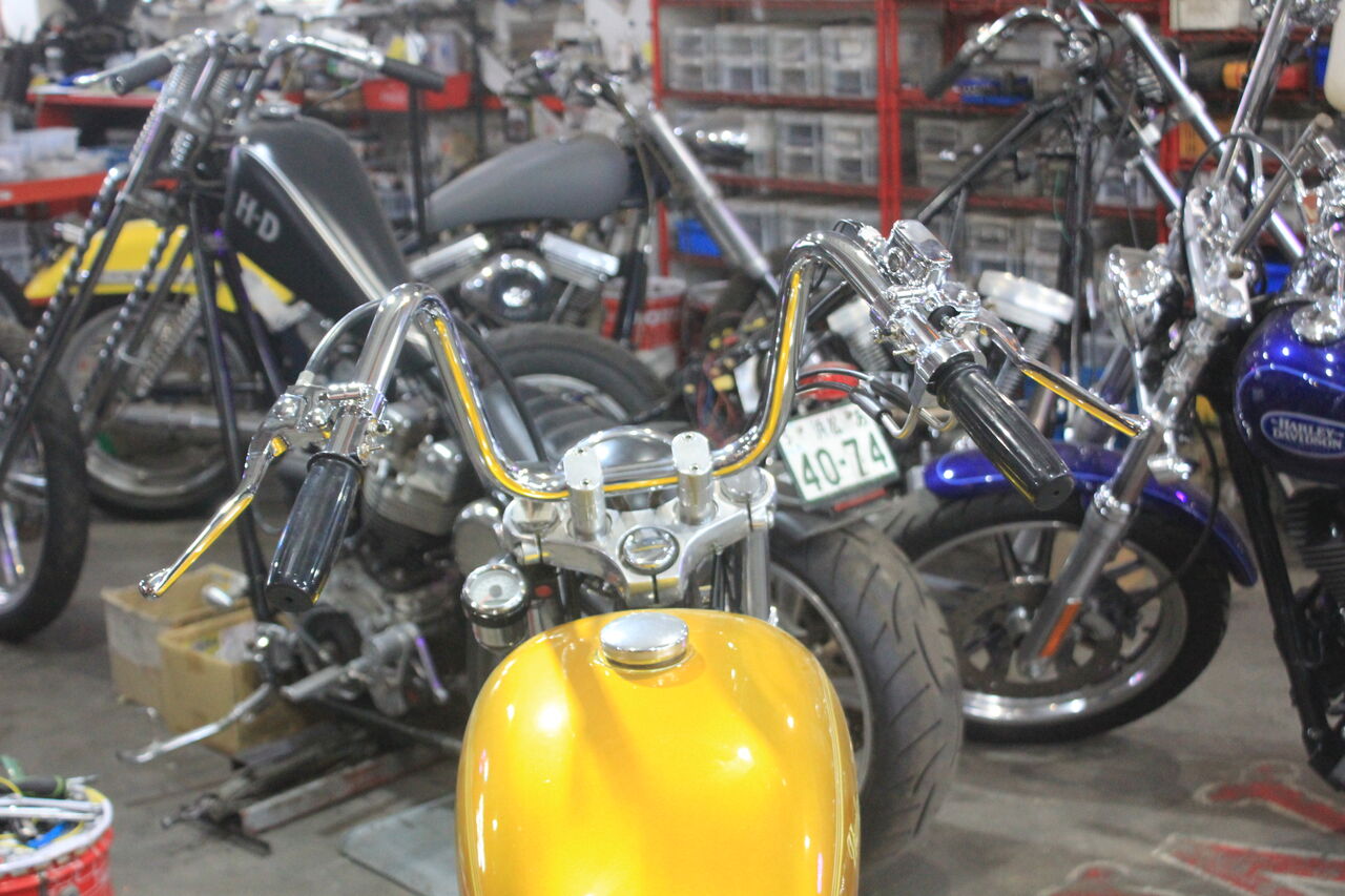 H-D '05 FXDL/ダイナローライダー ハンドル廻り : [コールドターキーエーエス]ハーレー カスタムショップ 静岡