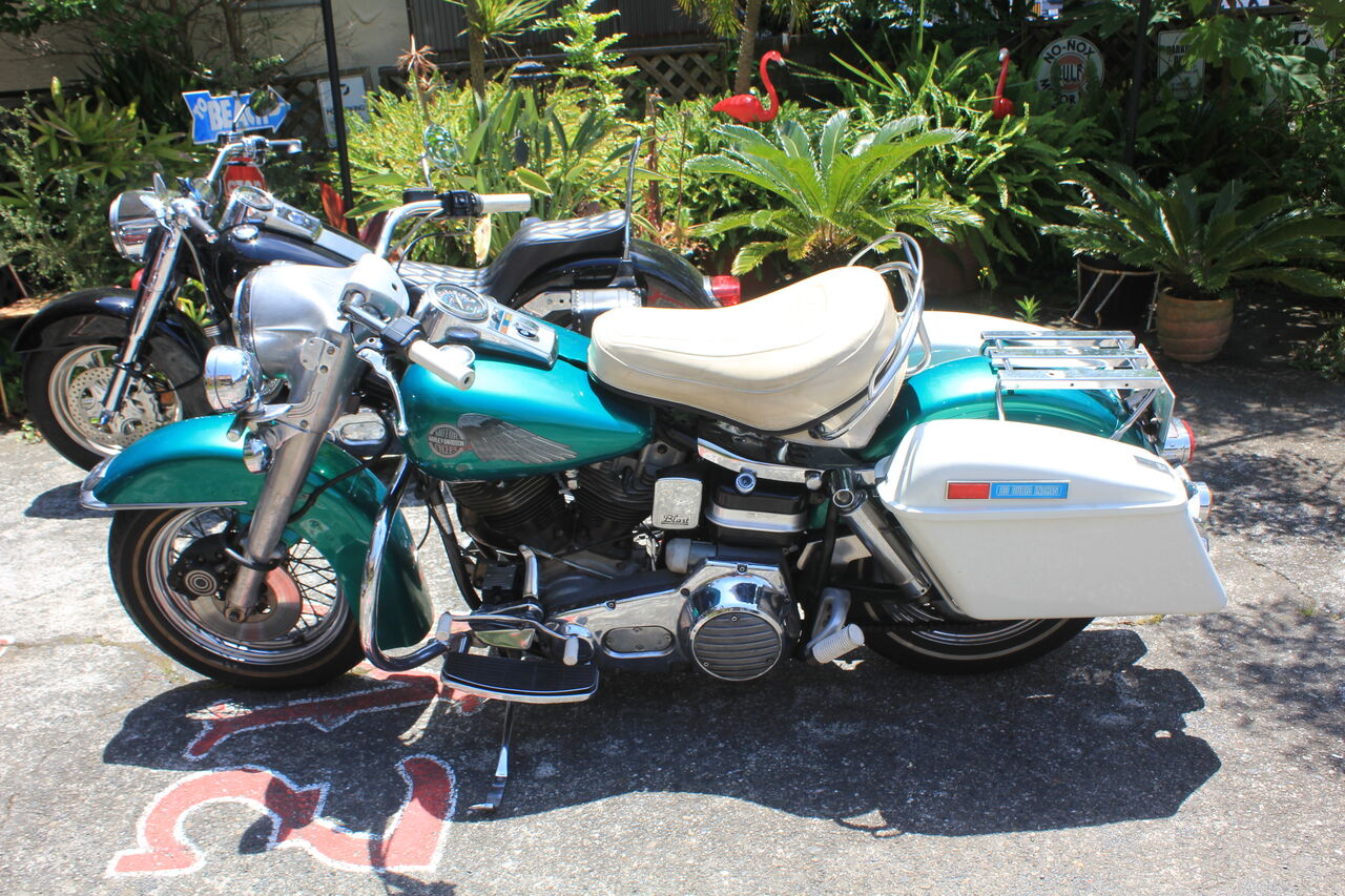 H-D'81 FLH Polise-Dlx 80cu.in ボコつく？ : [コールドターキーエーエス]ハーレー カスタムショップ 静岡