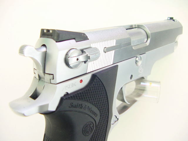 「リーサル・ウェッポン」のS&W M5906 : Hollywood hero's Gun