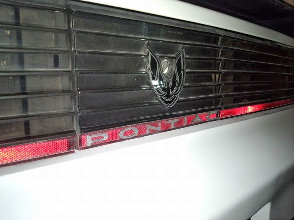 PONTIAC lettering : CUTS' garage