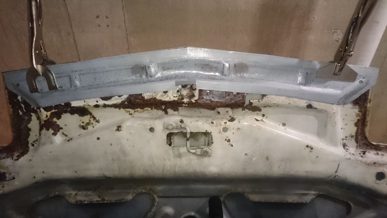 Hood inner panel (center-1) : CUTS' garage