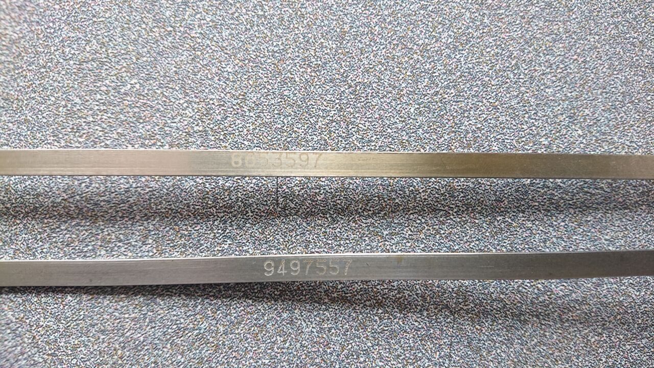 Engine oil dipstick : CUTS' garage