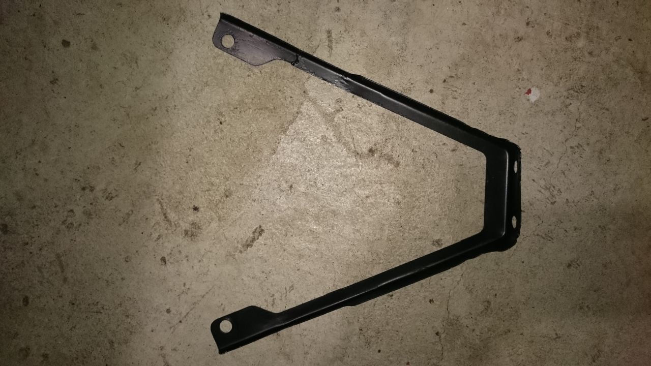 Frame to fender arm (paint) : CUTS' garage