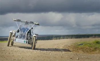 サイクルロード ～自転車への道／新しい人生を最大限に生きる｜ Alex-Lewis: Alex-Lewis-FLOAT: 義肢装具: 四肢切断 ...