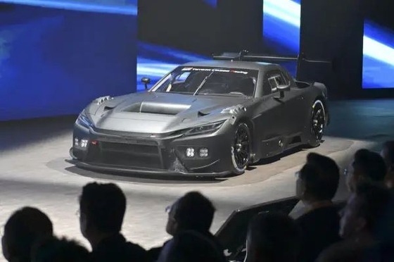 トヨタが公開した新型スポーツカー「GRGT」がヤバすぎる…オールアルミニウム骨格、4リッターV8ツインターボハイブリッド、650馬力で最高時速 ...