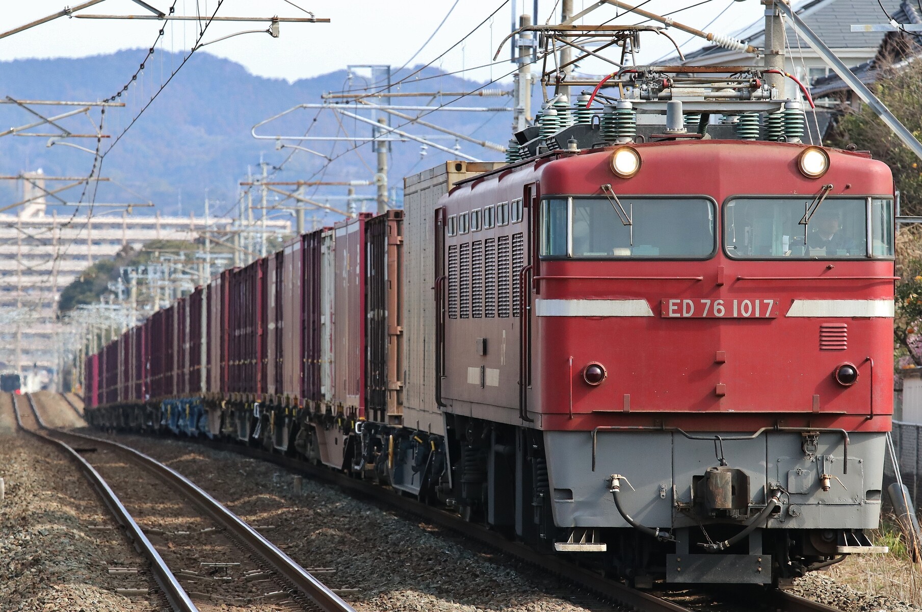 ダメダメ課長日記。 : ED76-1017登場。