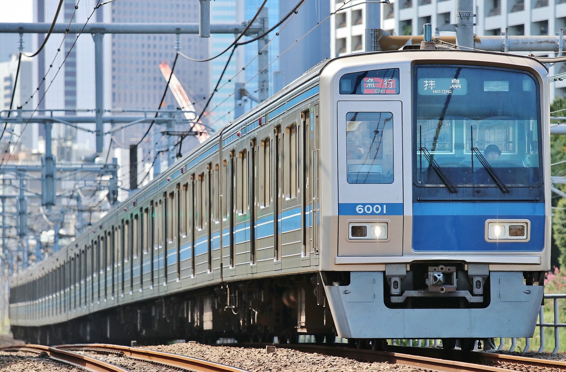 ダメダメ課長日記。 : 西武6001F。