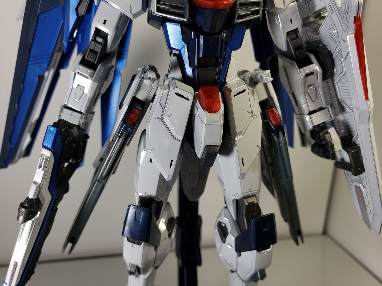 MG 1/100 フリーダムガンダム Ver.2.0 フルバーストモード MG 1/100 フリーダムガンダム Ver.2.0 フルバーストモード
