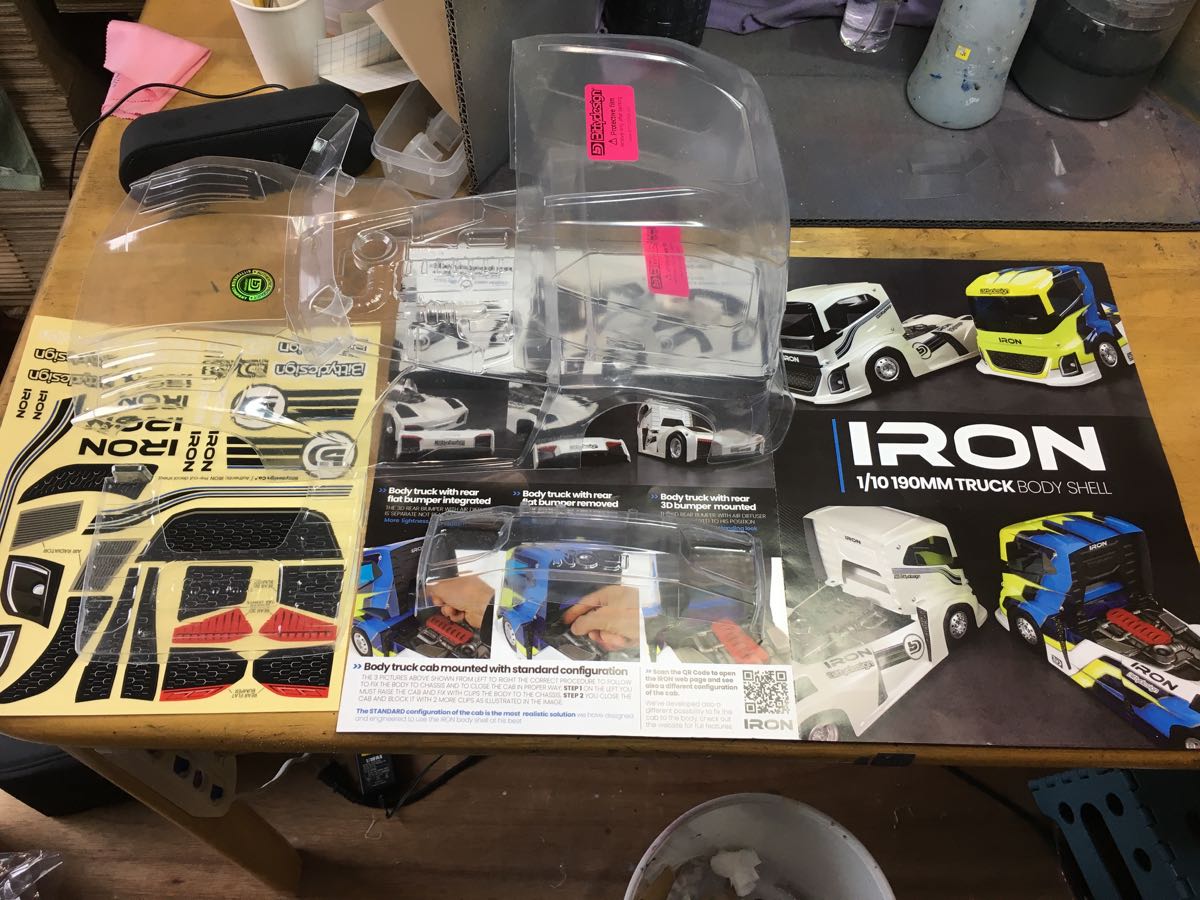 Bitty design IRON レーシング・トラックボディー 塗装 : Daytona7 店長のブログ