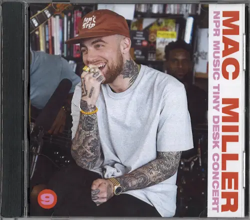 新譜入荷情報 MAC MILLERがNPR(アメリカ公共ラジオ)の人気コンテンツ「Tiny Desk Concert」で披露したライブ ...