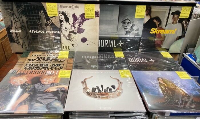 KODE 9、SKREAM、BURIAL、DISCLOSURE、MALAなど00年代DUBSTEPの名盤、良盤が多数入荷いたしました ...