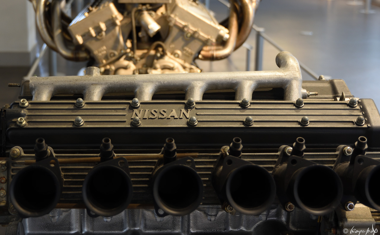 Koyapop’s LIBRARY ☆ BEAUTIFUL CARS +1 ☆ : 日産エンジンミュージアムのGR8型エンジンとGRX-II型エンジン