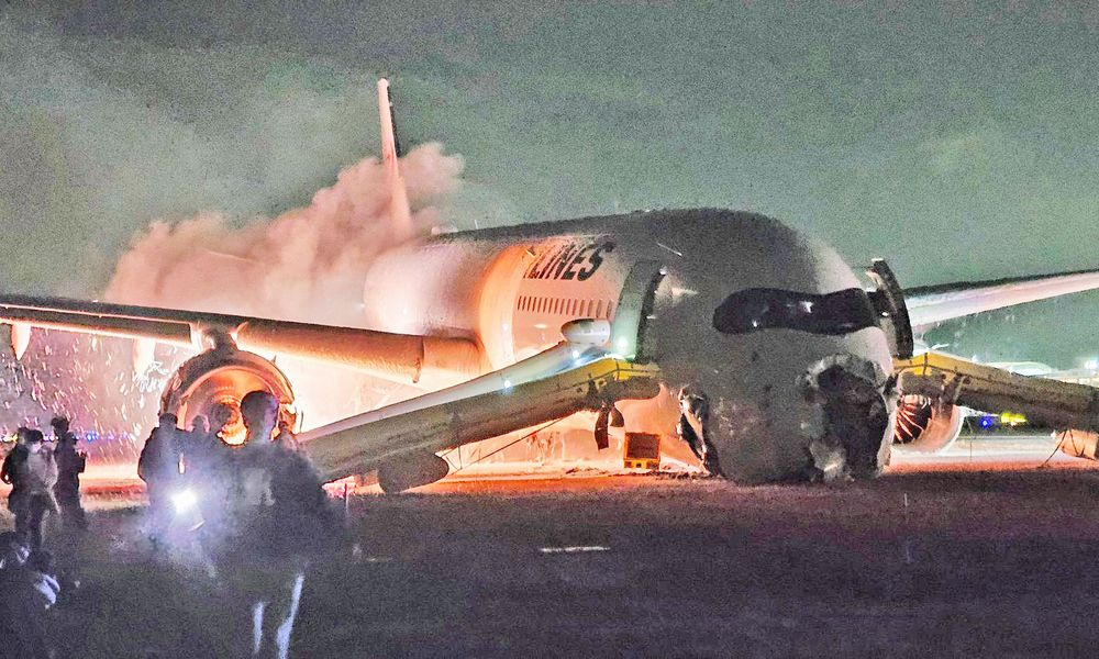 JAL516便と海保MA722が衝突、炎上 : ろっぱのサブ・ブログ