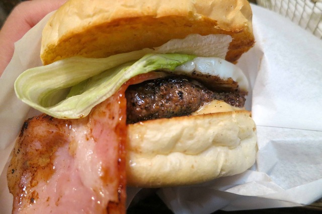 Jami Jami Burger 町田店 （東京都町田市） : 食で奏でる旅の記憶