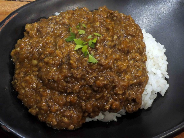 肉究 Ogatomo vol.7 （台東区竜泉） : 食で奏でる旅の記憶