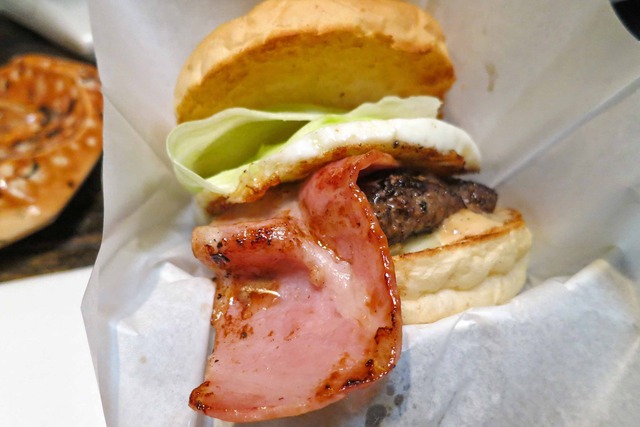 Jami Jami Burger 町田店 （東京都町田市） : 食で奏でる旅の記憶