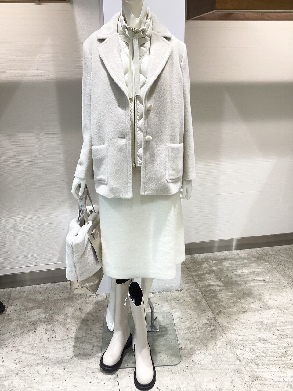 DUALVIEW 白金店ブログ : アルパカのコートジャケット🦙