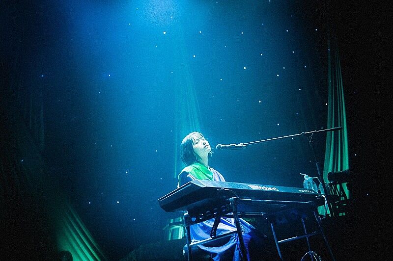 【TOMOO】10パターンの衣装を着用した「Present」MVが公開！ : えびまるブログ