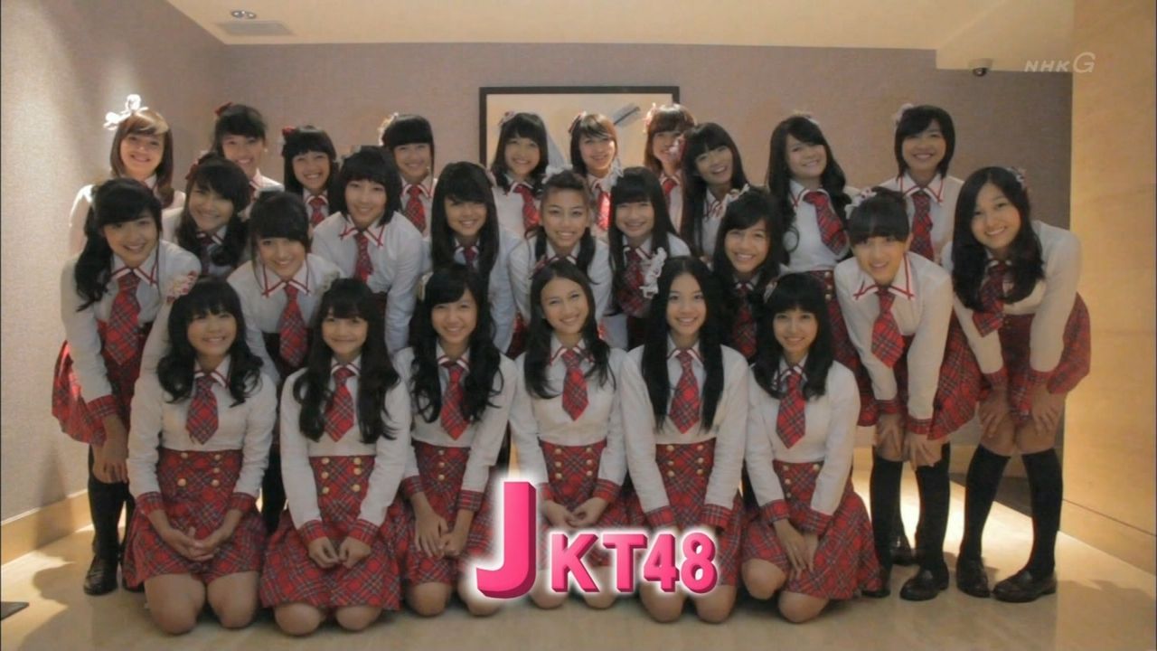 TVでAKB48メンバーが着替えでエロい生足太股をチラつかせるwww : エロキャプちゃんねる