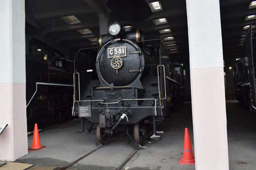 京都鉄道博物館-その2（蒸気機関車館） : 関西の主な巡礼地