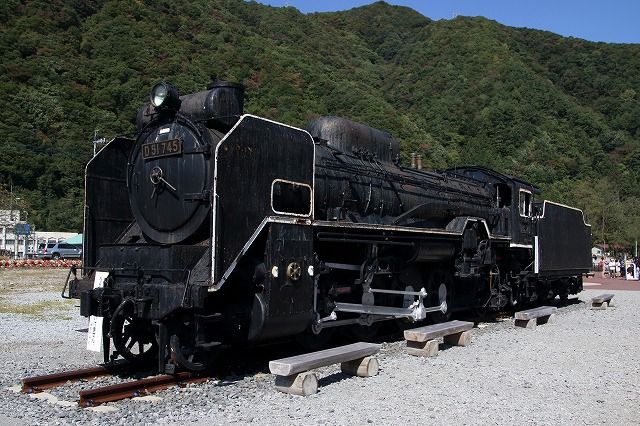 写メ鉄:水上駅SL広場のD51745