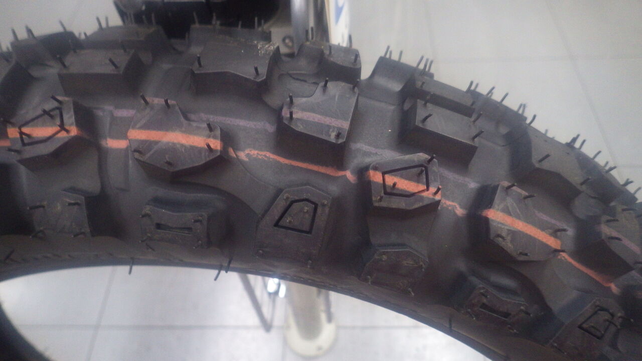 Factory お知らせブログ : セローにピッタリなタイヤ…IRC/GP610！