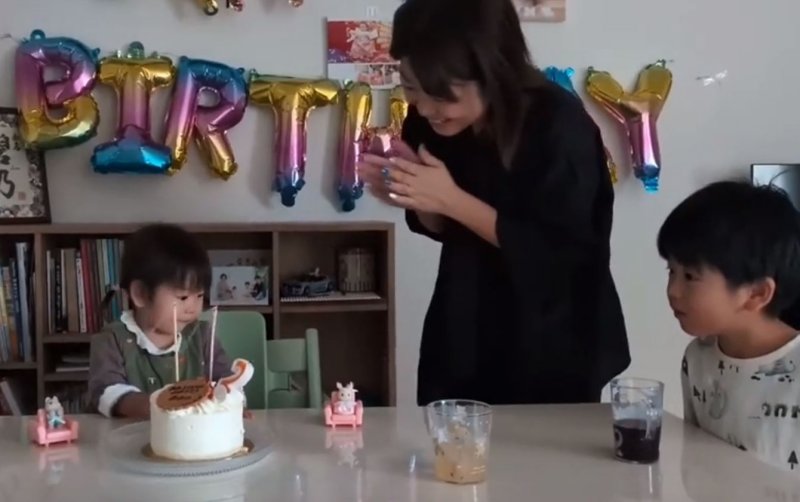 ettomio ニュース斜め読み : 〇〇ちゃん、にさ～い