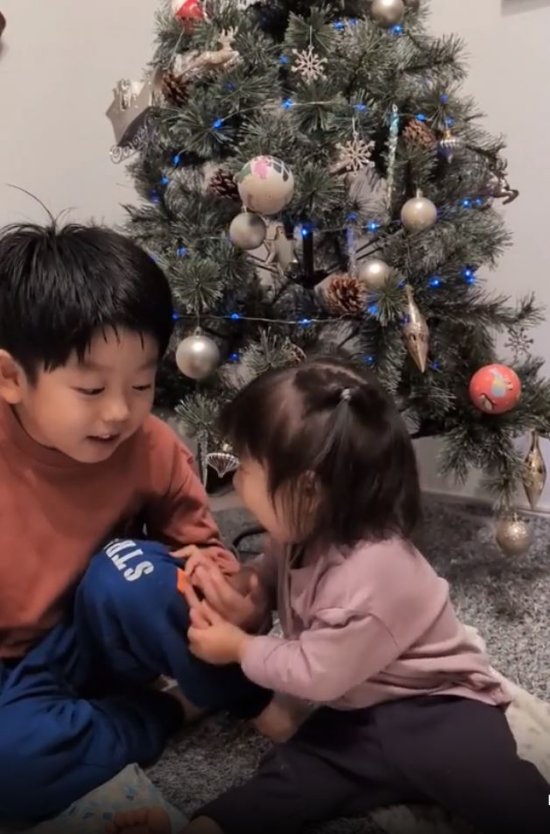 ettomio ニュース斜め読み : あの子たちの合唱