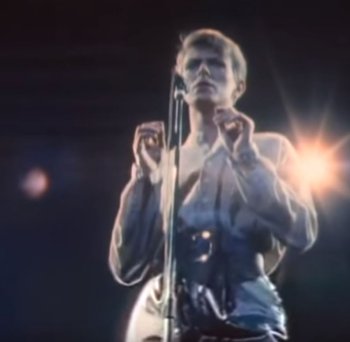 78/7/30 Bowie Heroes : ettomio ニュース斜め読み