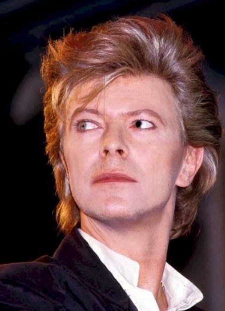 最初の一曲はHeroes : ettomio ニュース斜め読み