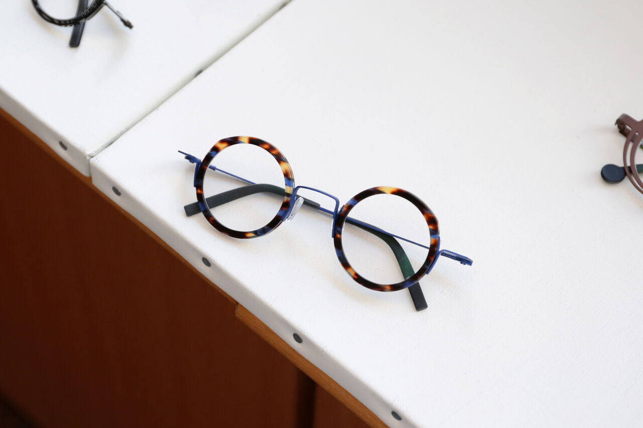 theo：テオ " Carrot " 人気のいびつなラウンド眼鏡フレームが再入荷 : eyewear MEBIUS BLOG