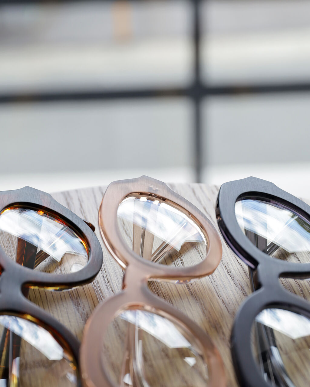 Jacques Durand：ジャックデュラン ＂TINJIL 374 " 大人可愛く！ フェミニンなカジュアルスタイルを演出する眼鏡フレーム ...