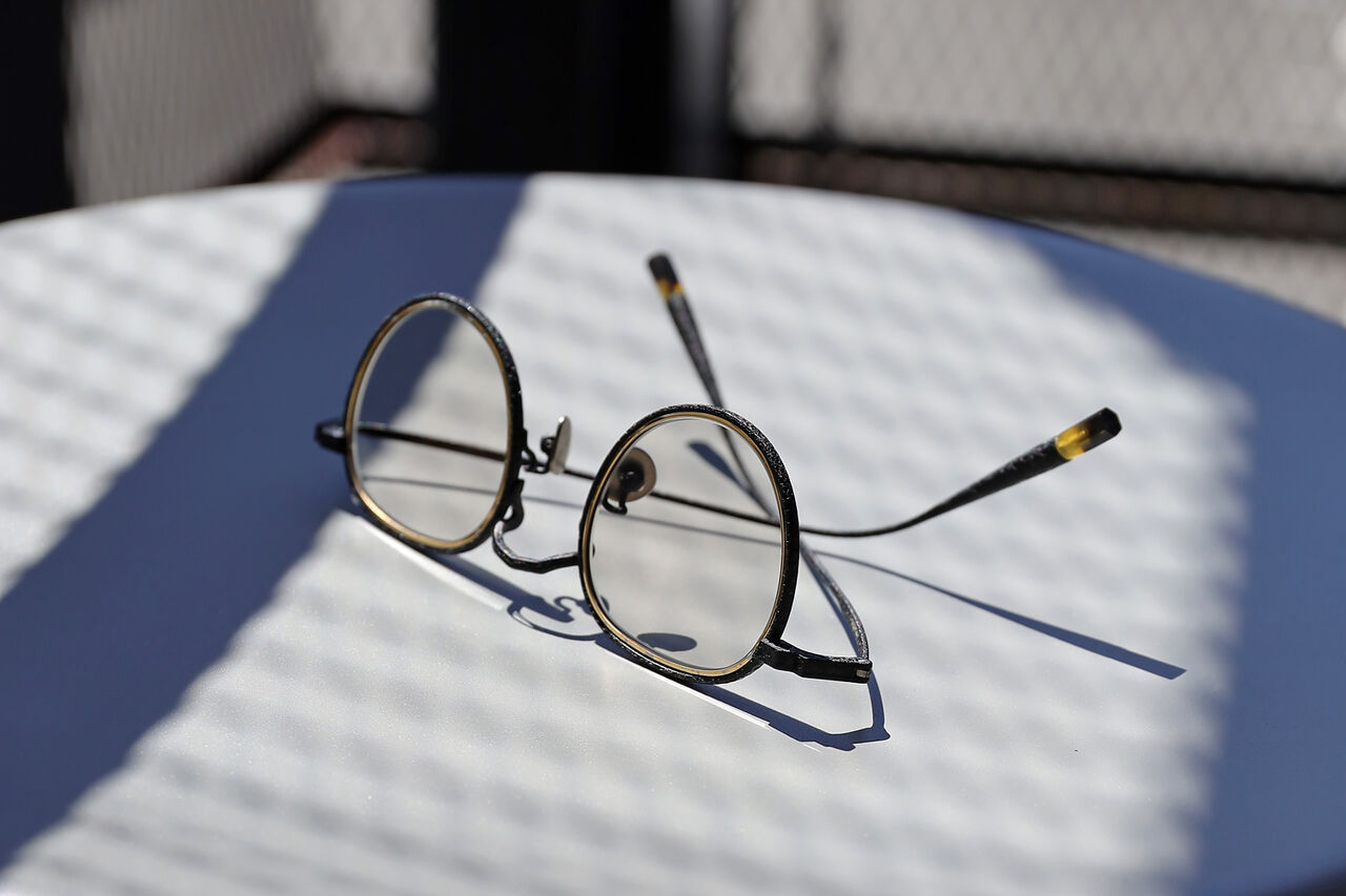 exclusive model】Selenite with FLAT Lens " Selenite "と" FLAT Lens "が生む新た ...