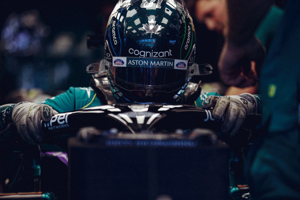 ランス・ストロール 2023年F1ヘルメット写真 : F1通信jp