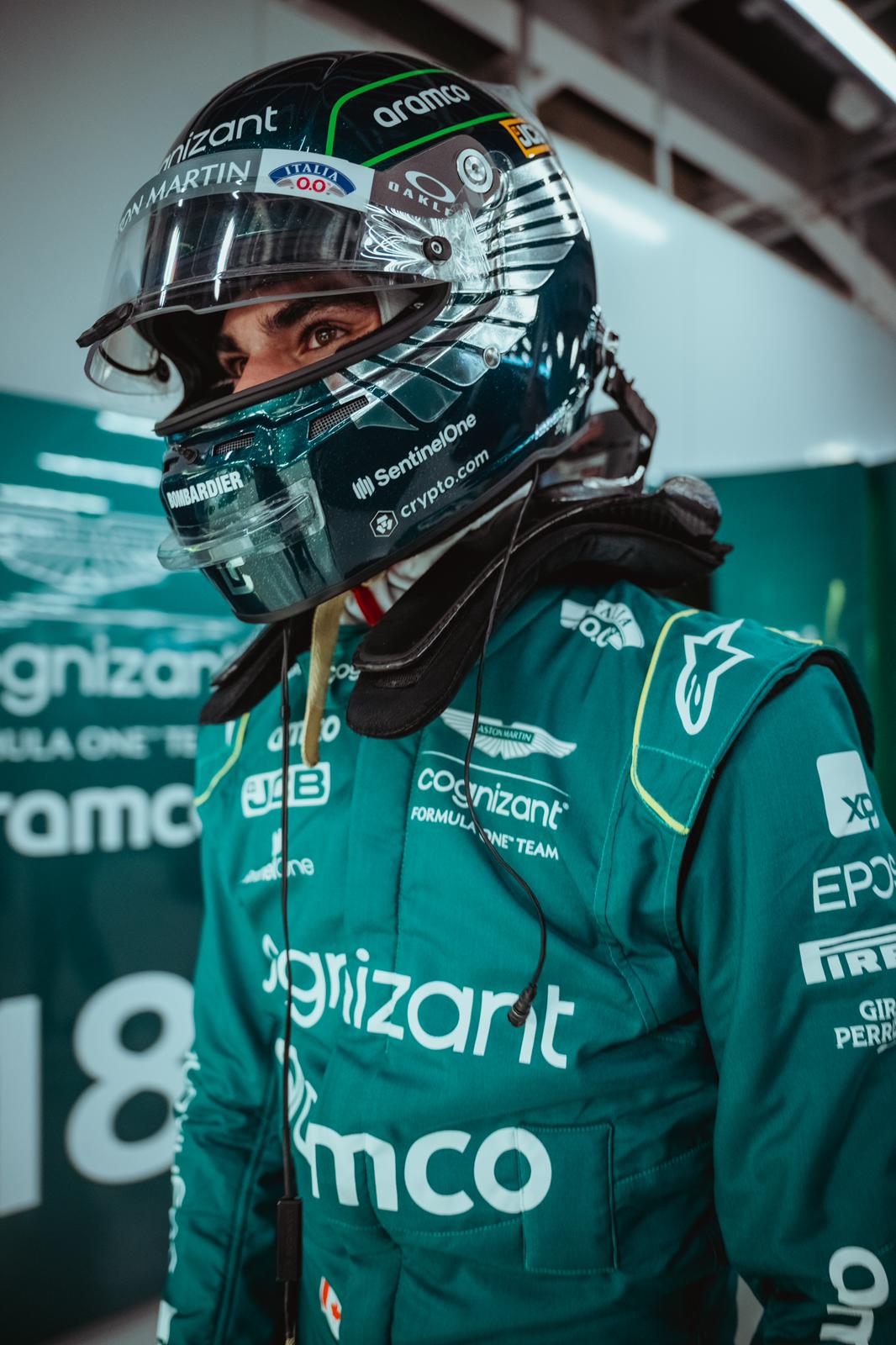 ランス・ストロール 2023年F1ヘルメット写真 : F1通信jp