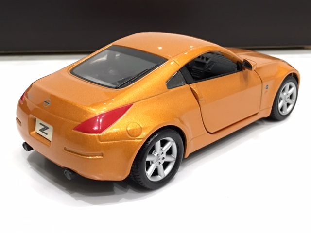 FAIRLADY Z collection : 1/24 Maisto NISSAN 350Z オレンジ