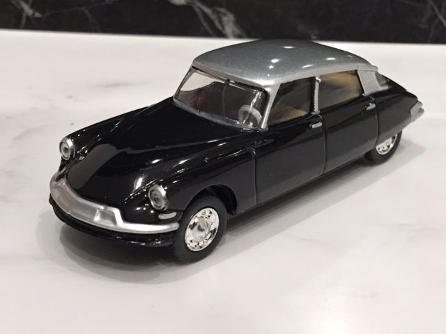 FAIRLADY Z fan : DS STORE～ DS19 1959 ミニカープレゼント