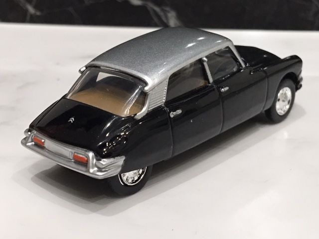 FAIRLADY Z fan : DS STORE～ DS19 1959 ミニカープレゼント