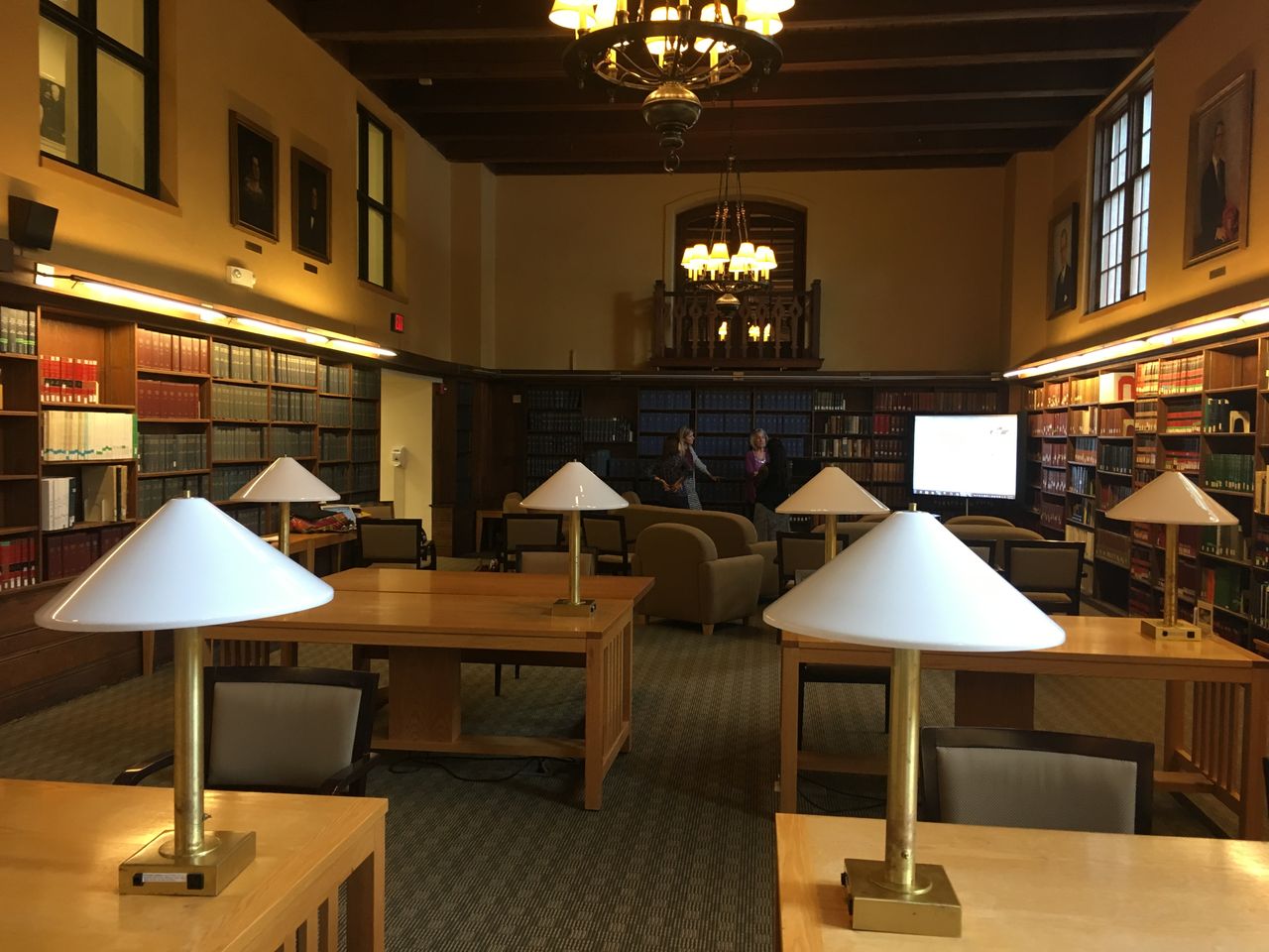フレッチャーの図書館（Edwin Ginn Library） : 国際開発とビジネスを学ぶ ~ Fletcher School MIB ...