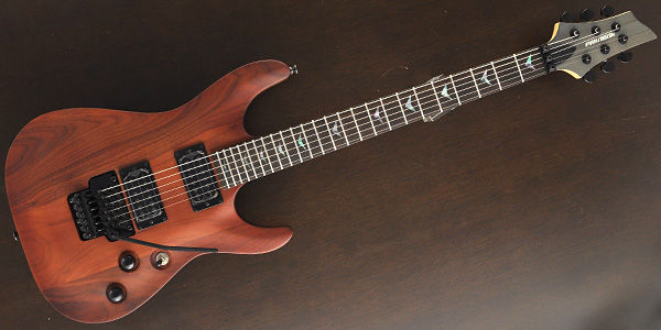 激安ギター考)Playtech ST800 FR Deluxe Walnut Top : 背中に 激安ギター考)Playtech ST800 FR Deluxe Walnut Top : 背中に