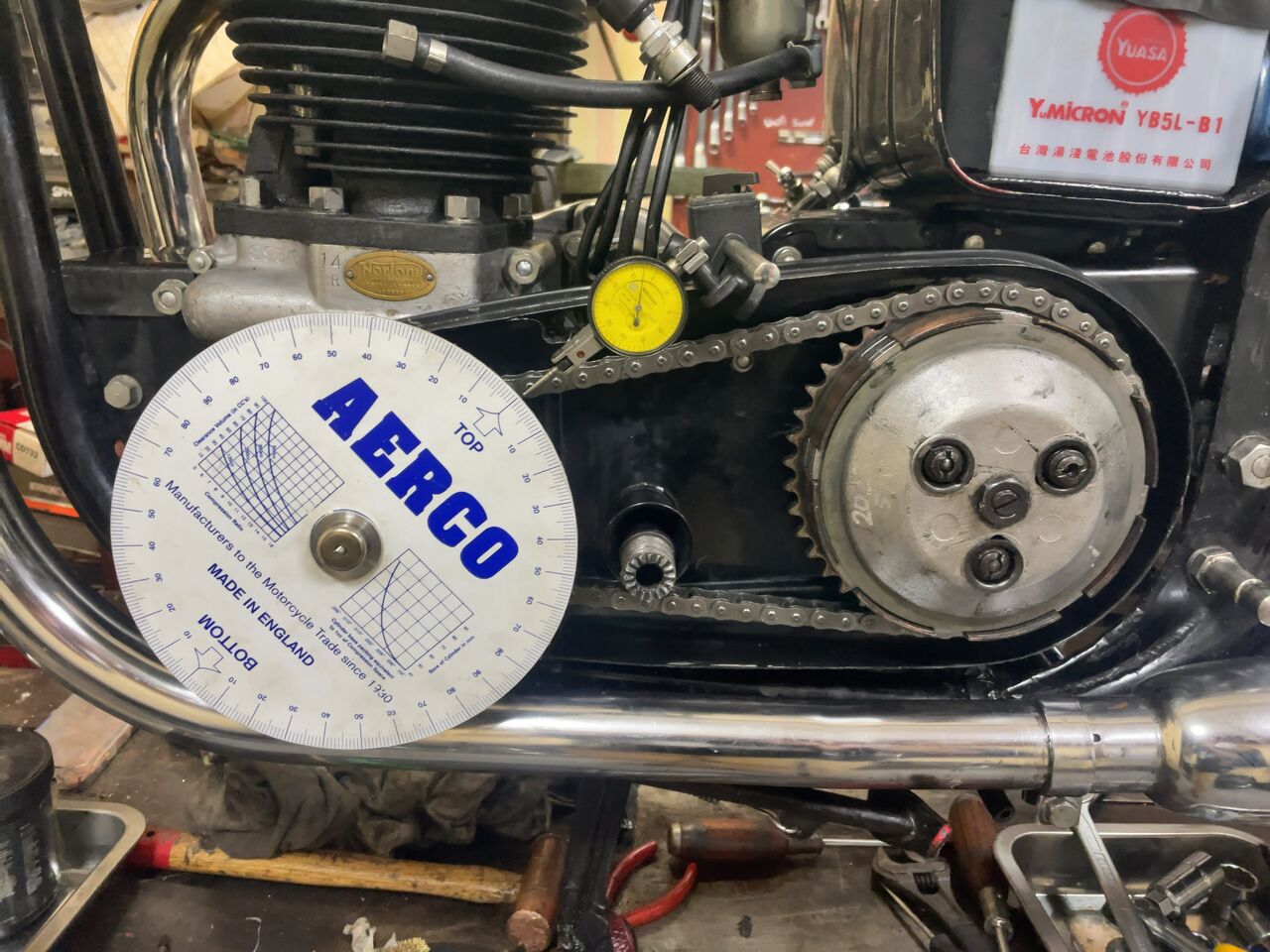 プライマリーの続き×3とPazonのタイミング取り : 横浜市の英車修理屋FlyerMotorcycleWorkshop