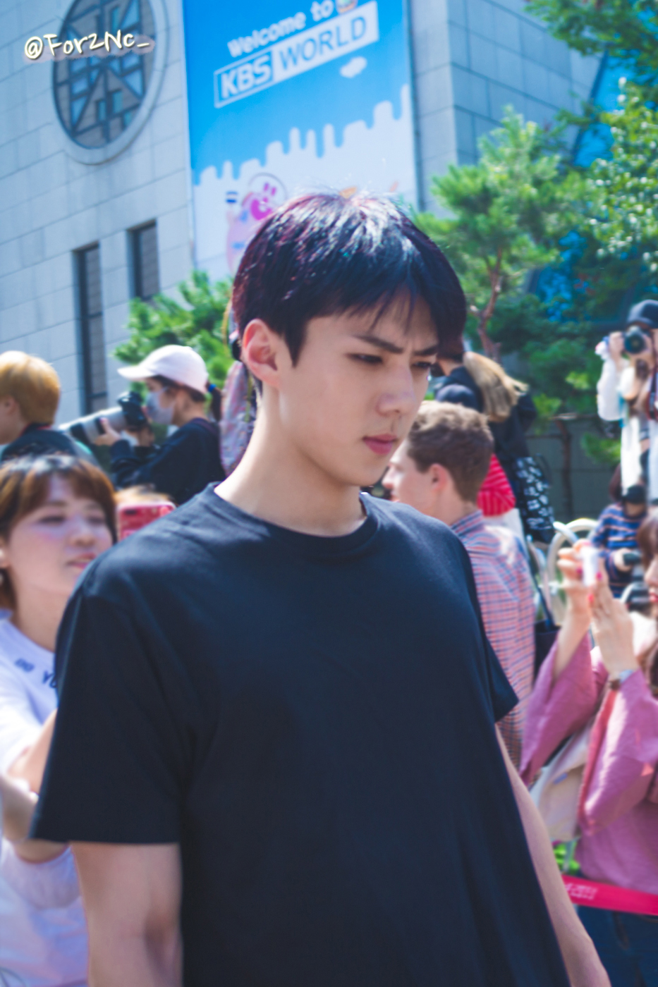 170908 EXO @ 뮤직뱅크출근 : @for2nc photo album