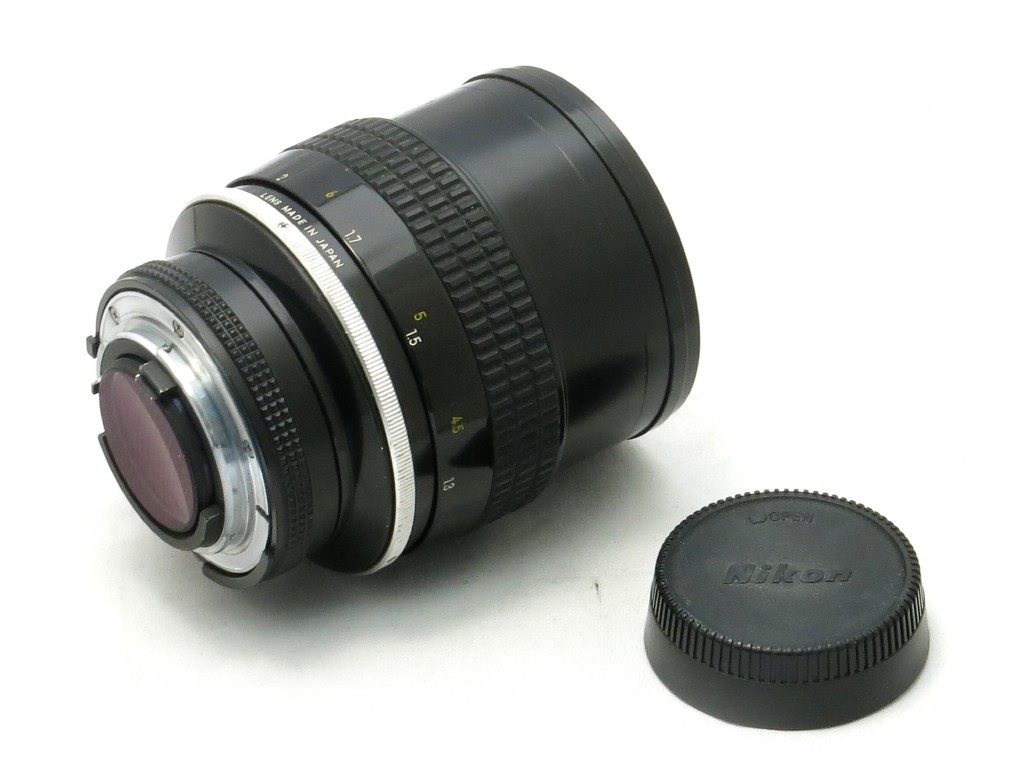 ニコン Ai Nikkor 135mm F2 : オールドレンズのフォトベルゼ