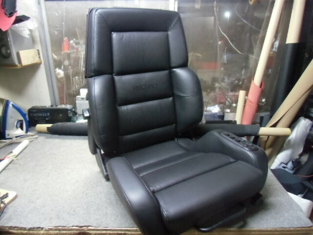 レカロ is81 電動Cクラシック 後期 黒本革 新品未使用!!取付前点検 トヨタ マークX130 - レカロ屋♪フリースタイルRSFマイスター日記