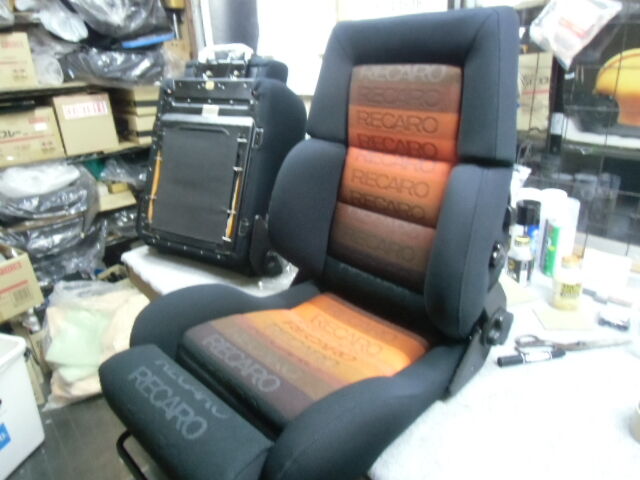 レカロ is81 CT前期モデル 2脚 全体張替＋360ストライプ＋取付 トヨタ アルテッツァ10系 （フレーム塗装その他編） - レカロ屋♪ ...