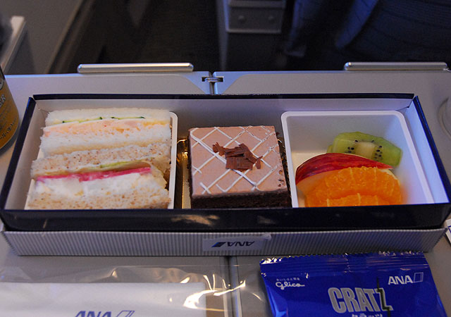 09.1.18 NH126（OKA⇒HND）機内食 : 一日一話 4th Edition