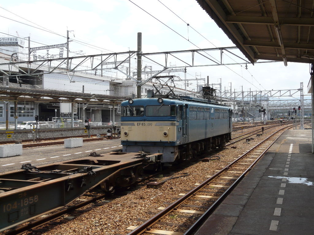 貨物列車EF65 100 : 瀬戸内からDeparture